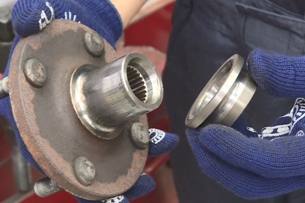 Cómo cambiar un rodamiento de rueda sin codificador magnético (HUB I ...