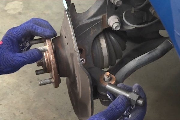 How to replace a Wheel Bearing with magnetic encoder for ABS cars | NSK ...